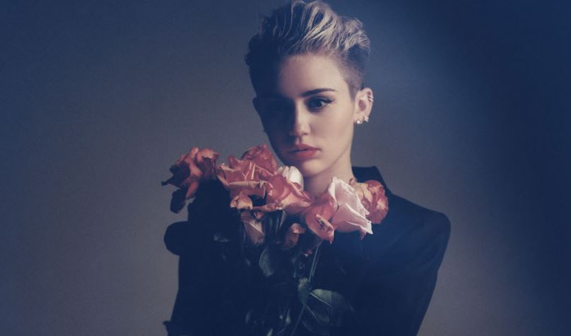 Miley Cyrus se venga de su ex con el tema “Flowers” | Es Chic
